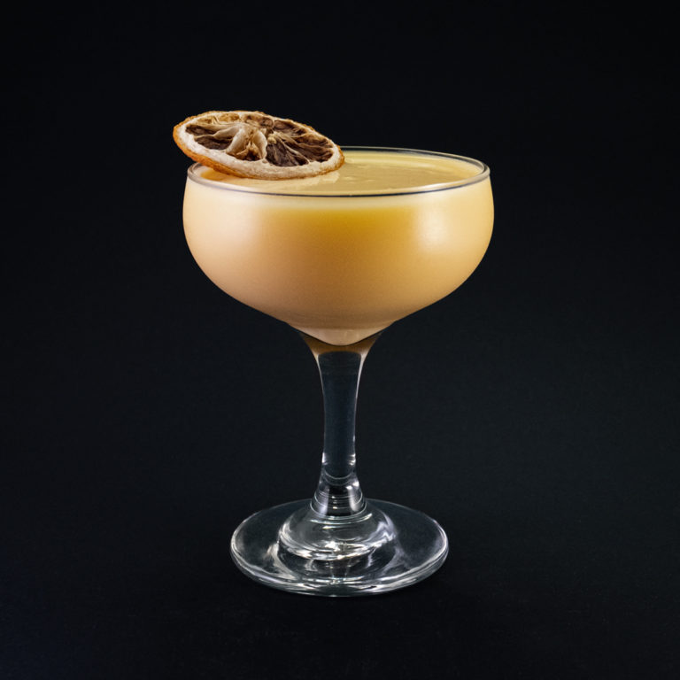 Whiskey Flip Drink - Recept på Bourbon Flip - Drinkoteket