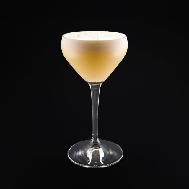 Whiskey Flip Drink - Recept på Bourbon Flip - Drinkoteket