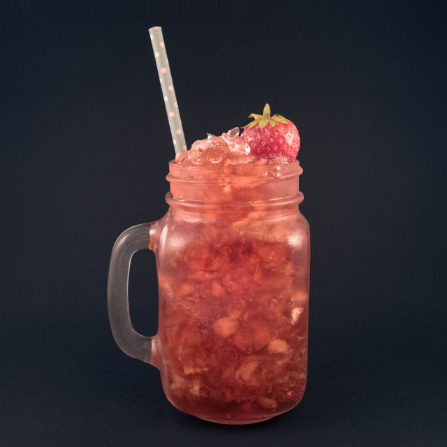 Strawberry Sour Drink - Recept på goda drinkar - Drinkoteket